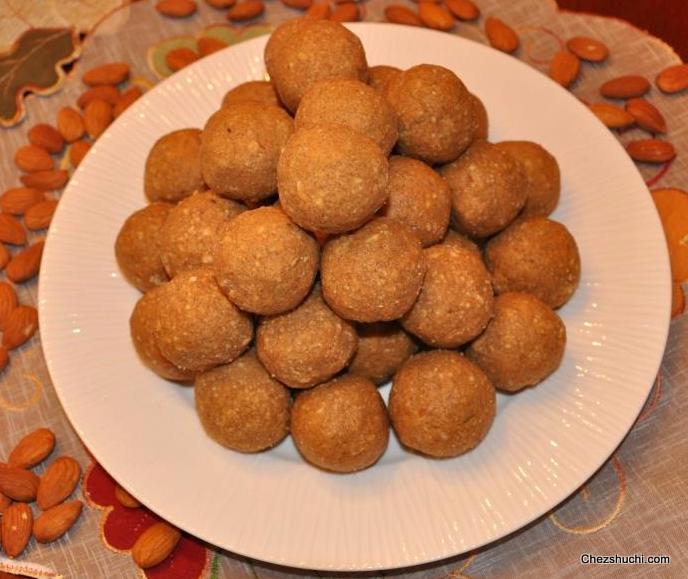 Gond Ke Laddu-गोंद के लड्डू